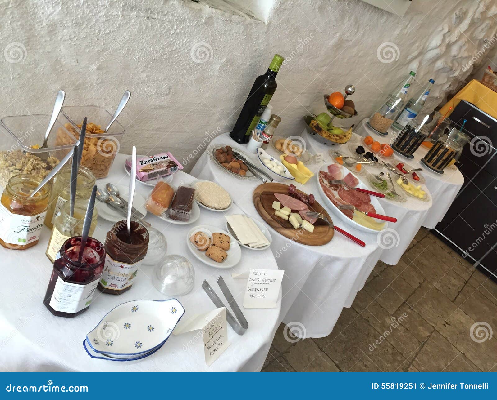 Hotel breakfast in Italy editorial photo. Image of romagna - 55819251