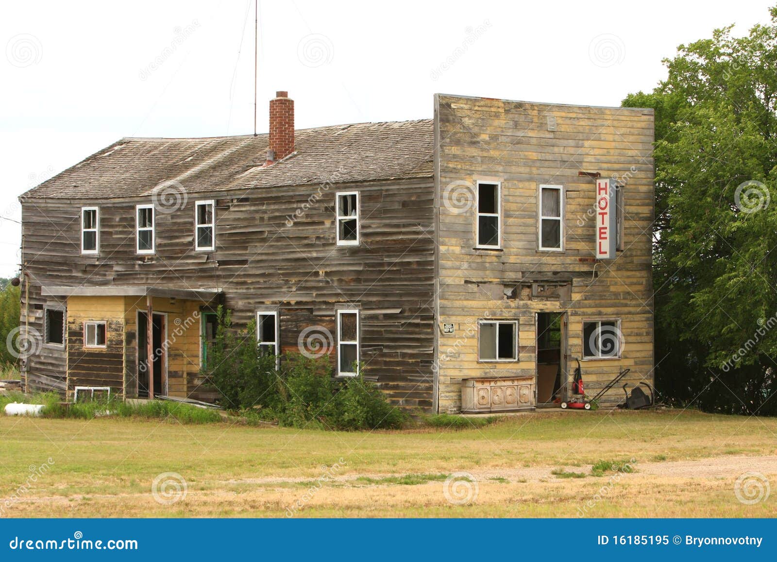 Abandoned Old Hotel Building Stock Image - Image of rural, motel: 16185195