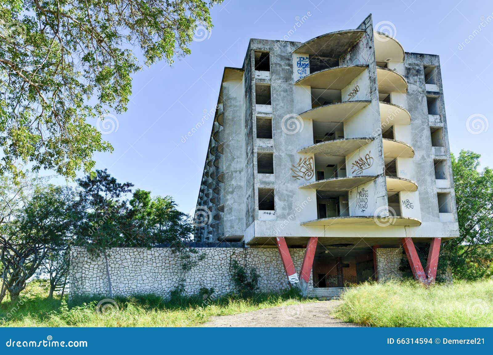 Hotel Ponce Intercontinental Stock Photo - Image of hotel, outdoors ...