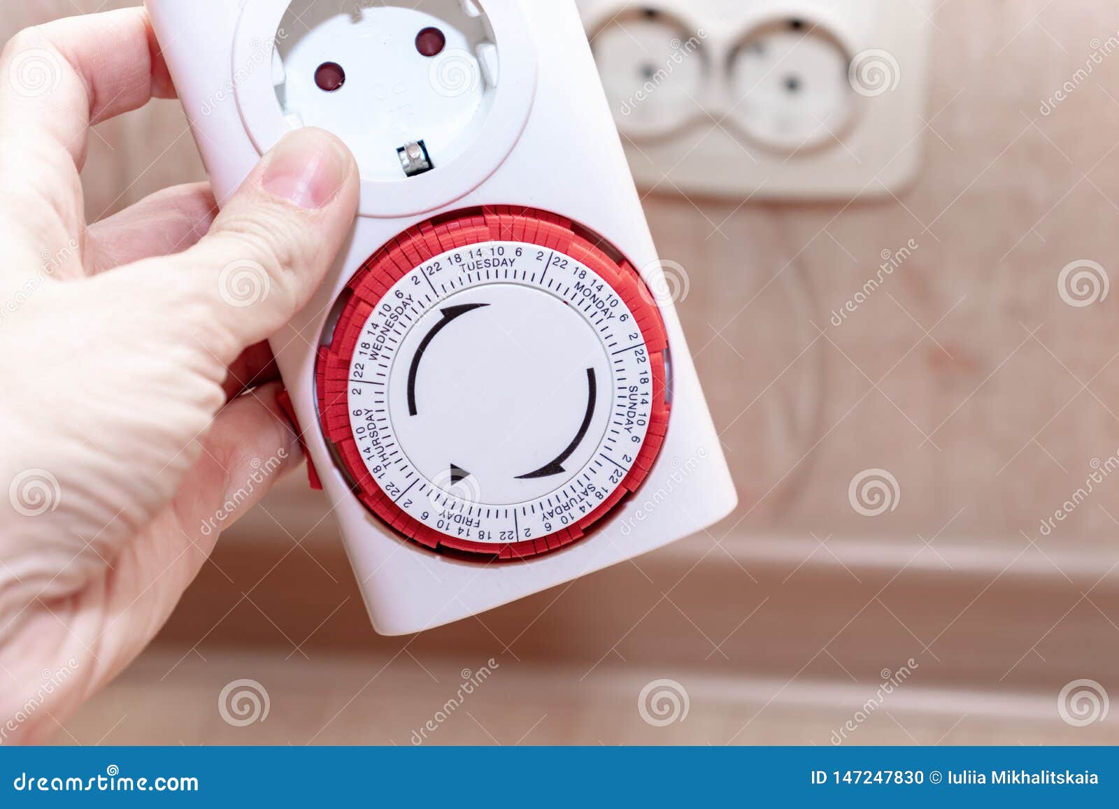 24 Hour 7 Days a Week Mains Plug in Timer Switch European Socket for ...