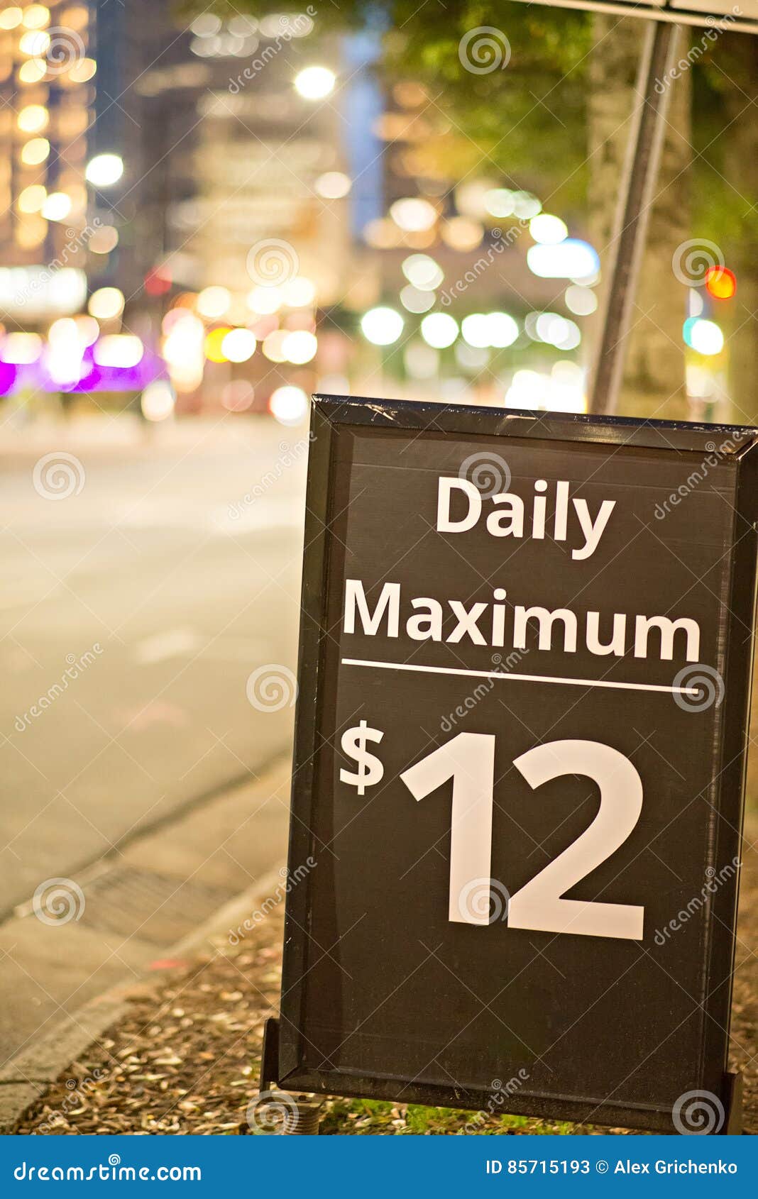 Daily and Hourly Parking Sign in the City Stock Image - Image of ...