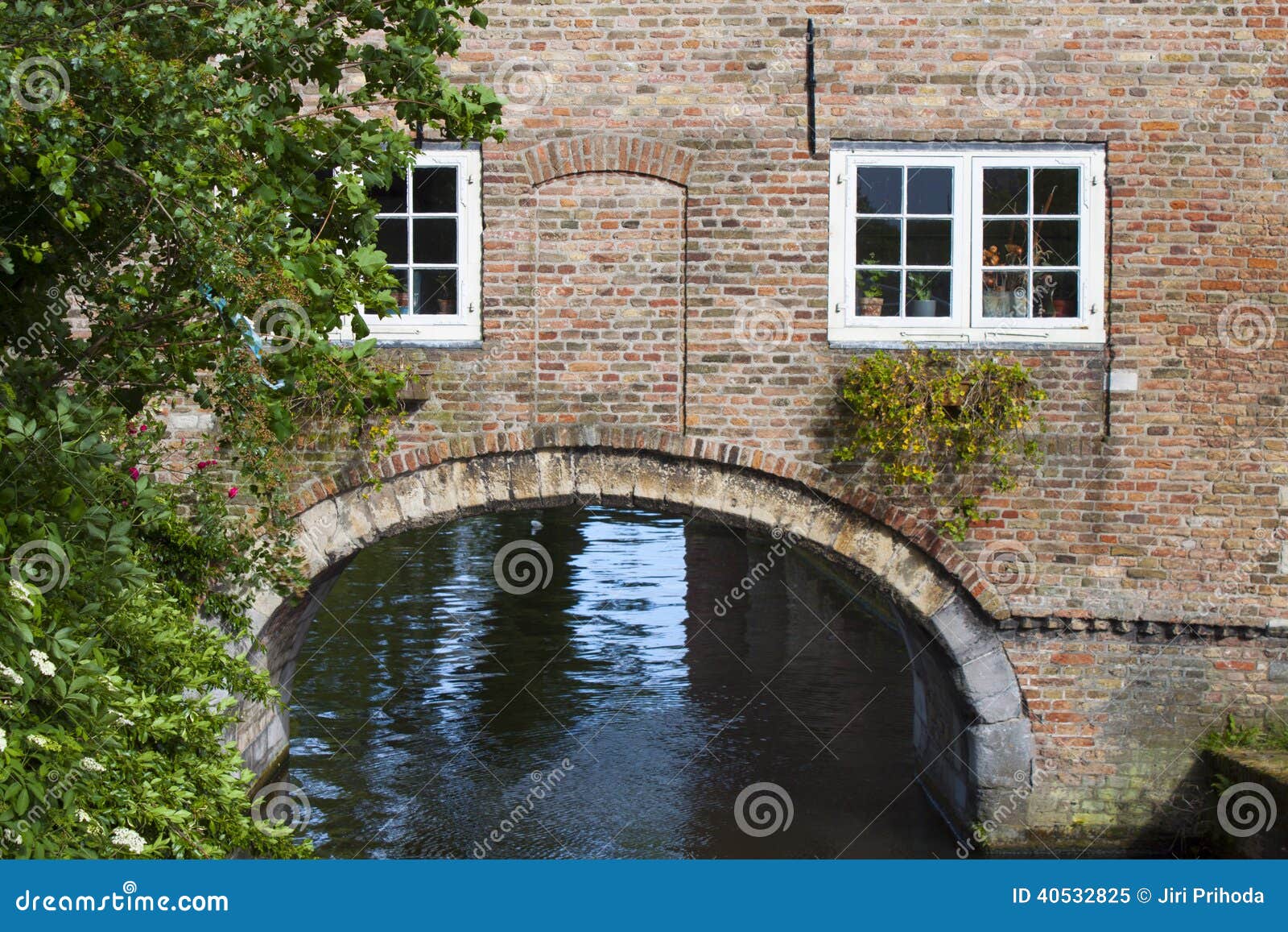 House bridge stock image. Image of village, paris, lake - 40532825