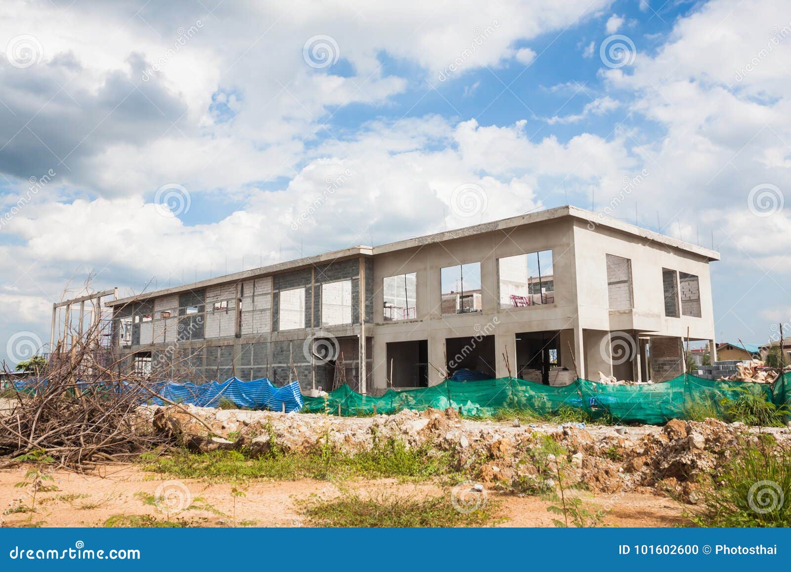 House Building Under Construction Stock Photo - Image of frame, brick ...