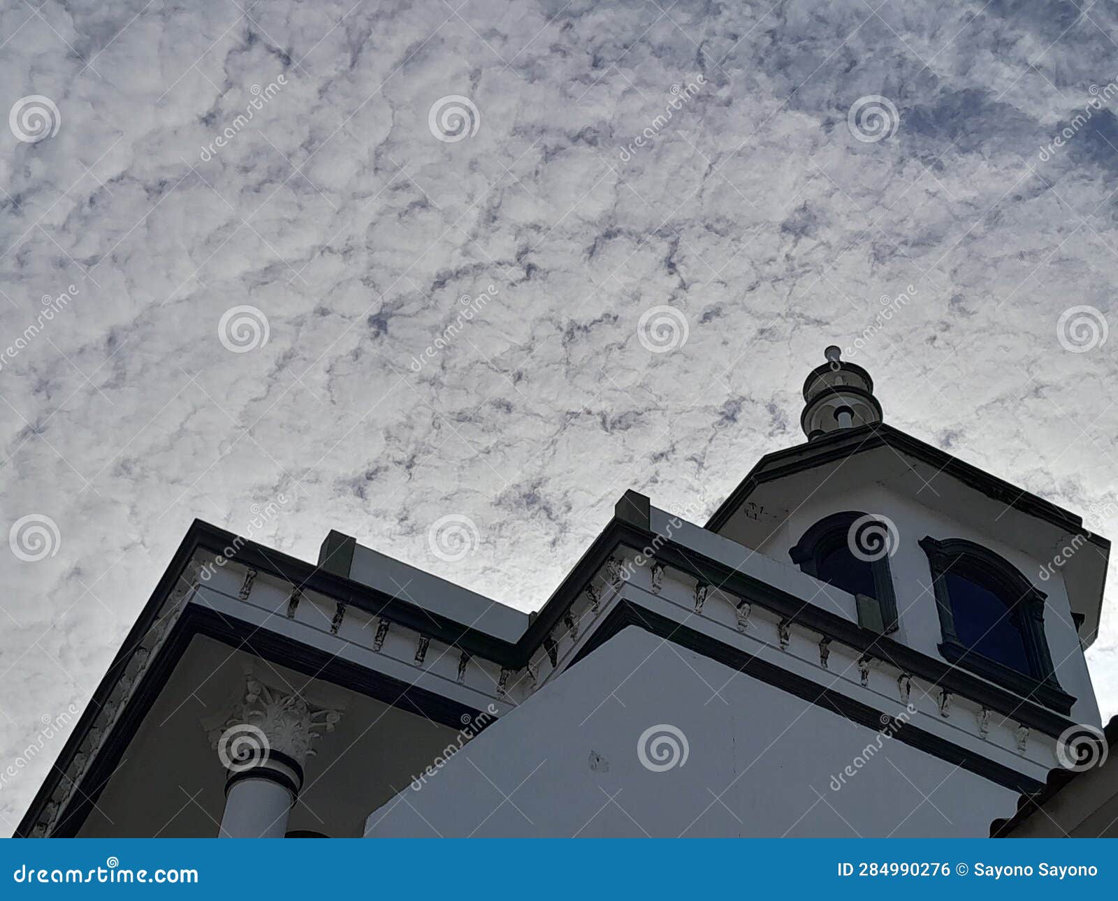 A House Building with a Unique and Iconic Design that Looks so ...
