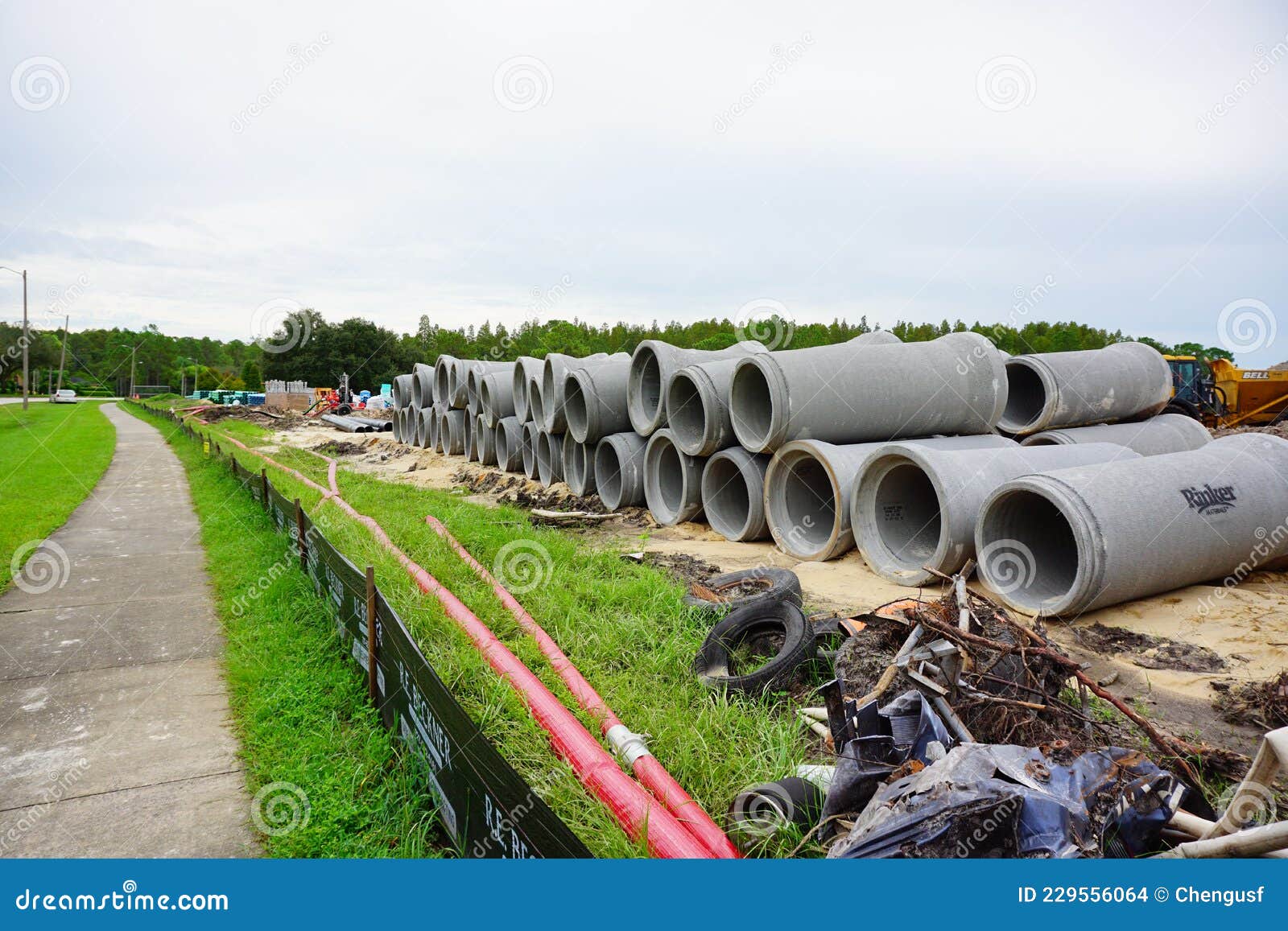 A house construction site editorial stock image. Image of lake - 229556064