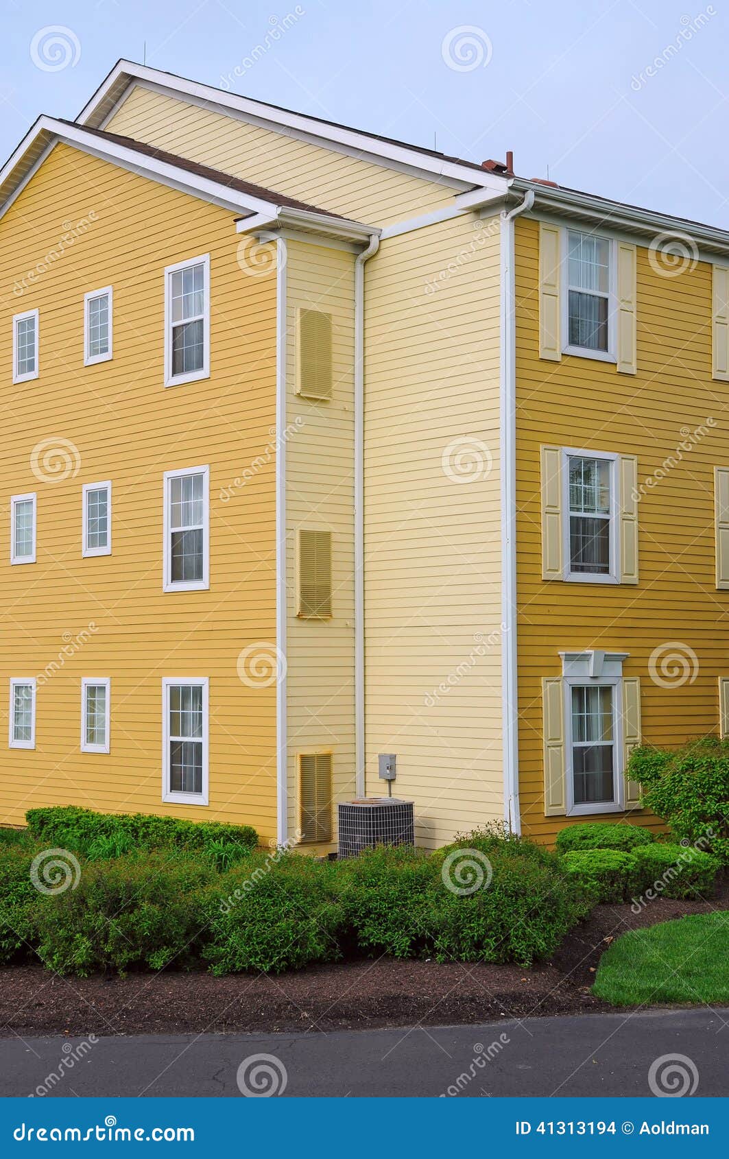 House corner stock photo. Image of architecture, clapboard - 41313194