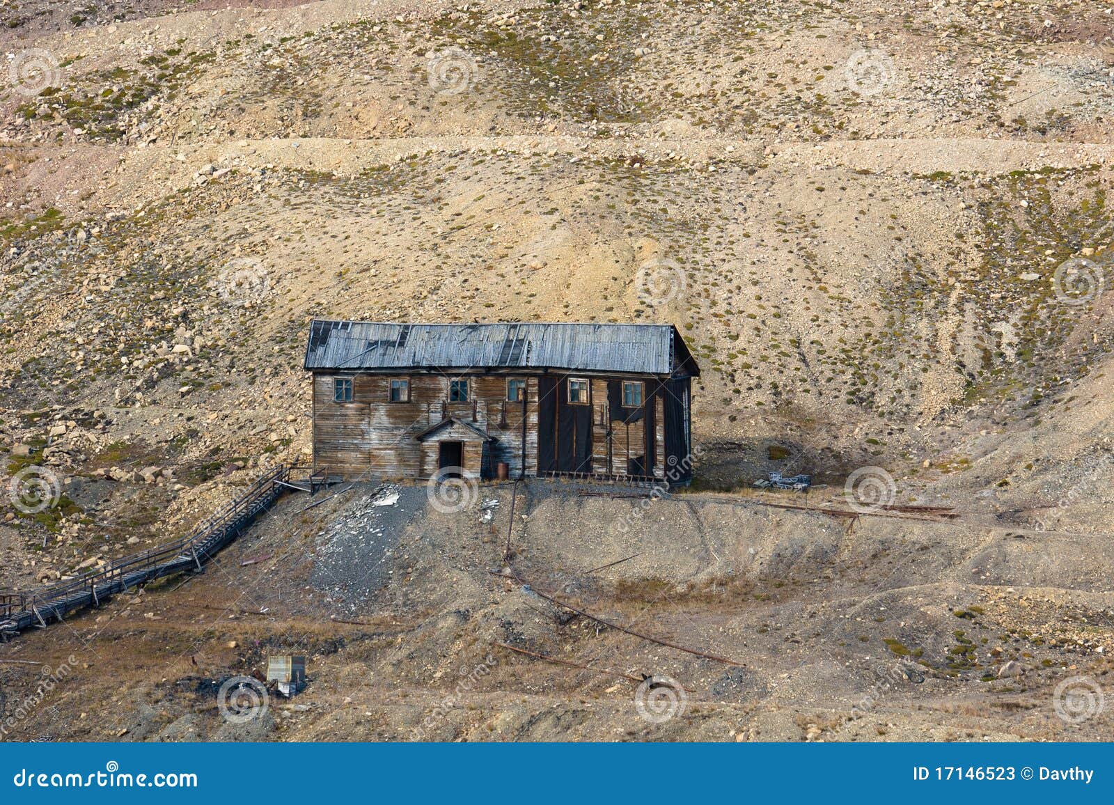 House in decay stock image. Image of mining, remote, barents - 17146523