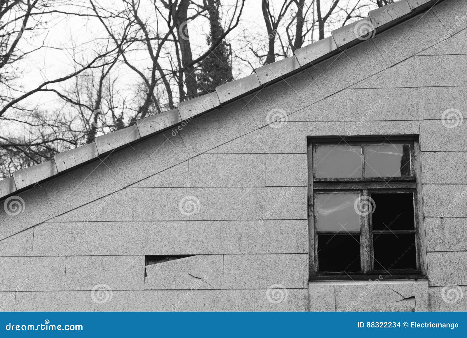 House in decay stock photo. Image of broken, decay, ruin - 88322234