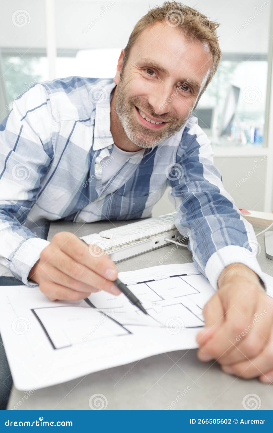 House Developer Agent Talking To Camera Stock Photo - Image of agent ...