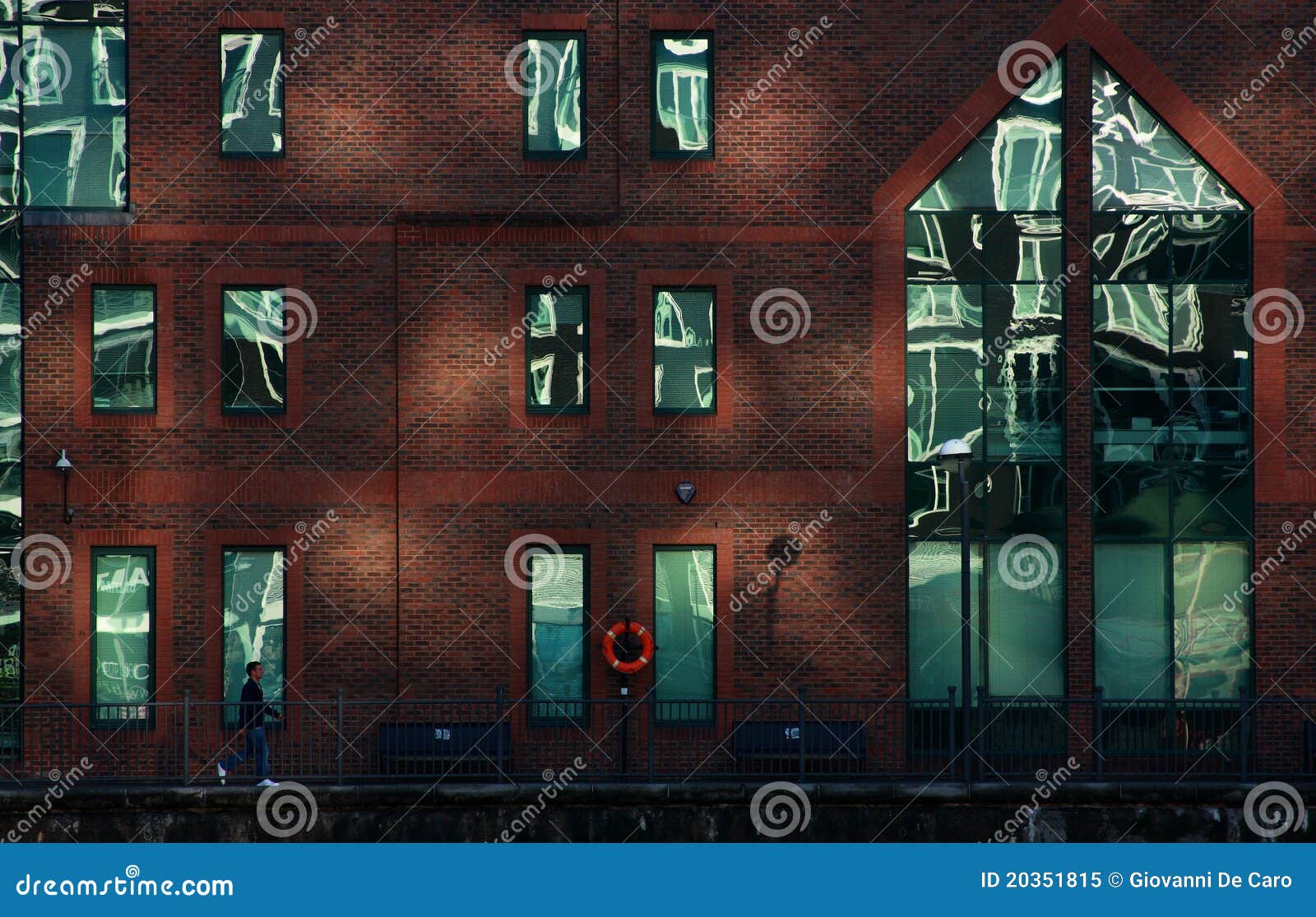 House in Docklands Area of London Editorial Image - Image of southwark ...