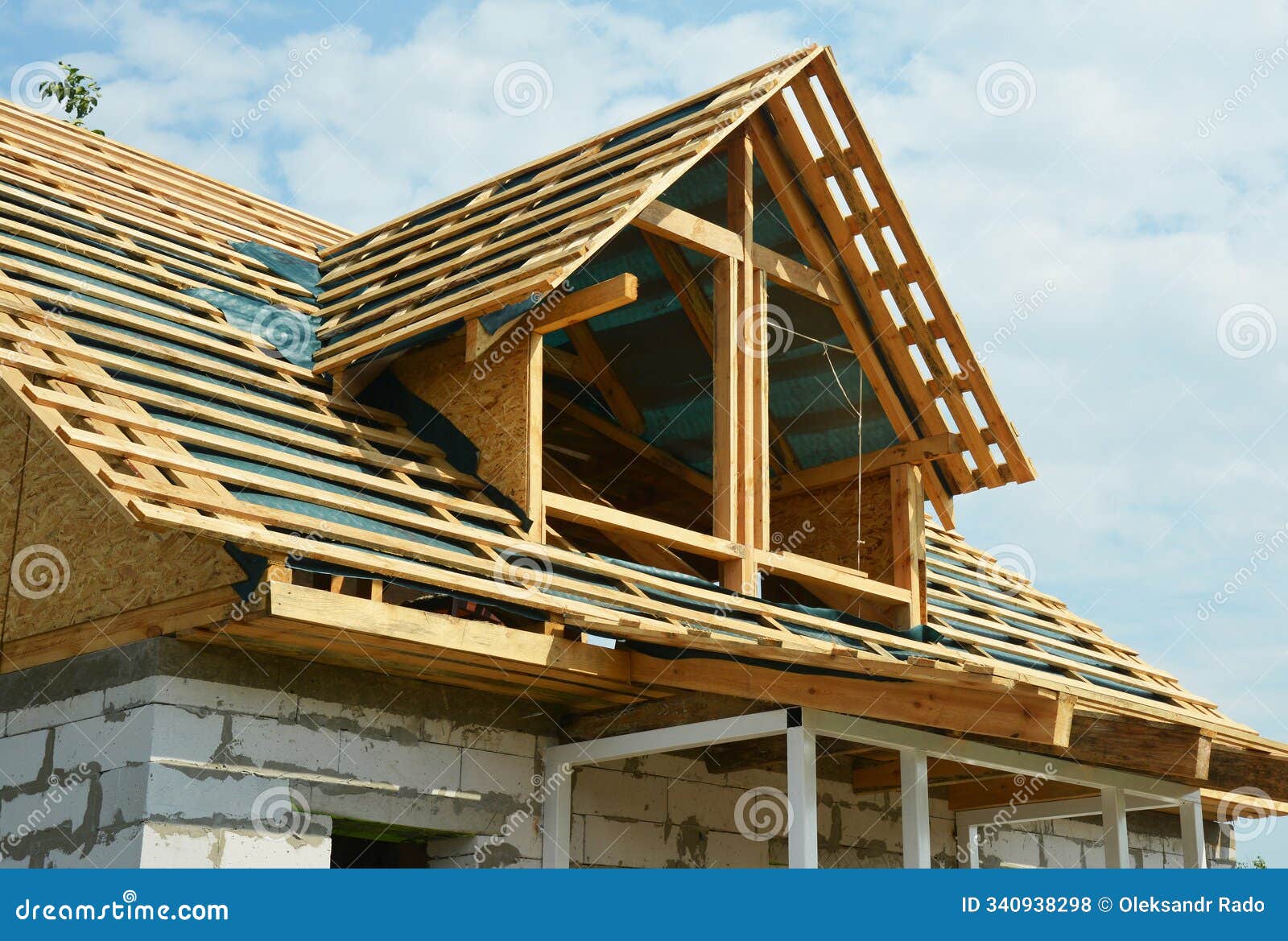 Roofing Framing Beam Of New House Under Construction Home Beam ...