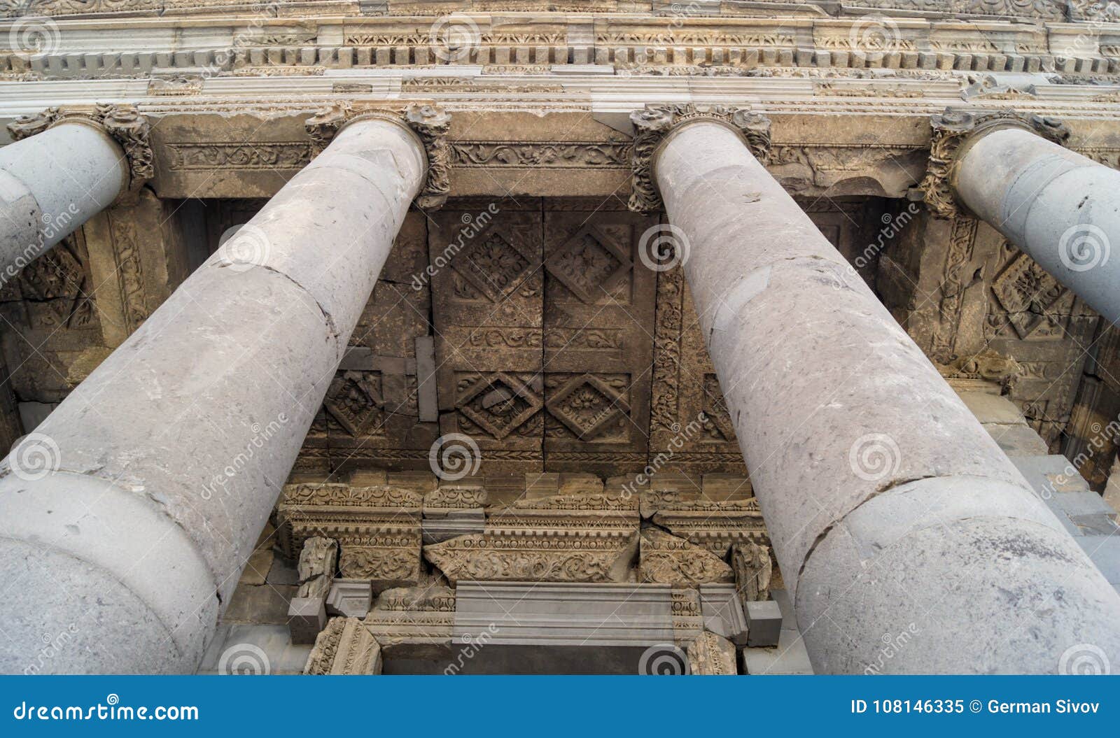 Free columns of the roof. stock image. Image of traditional - 108146335