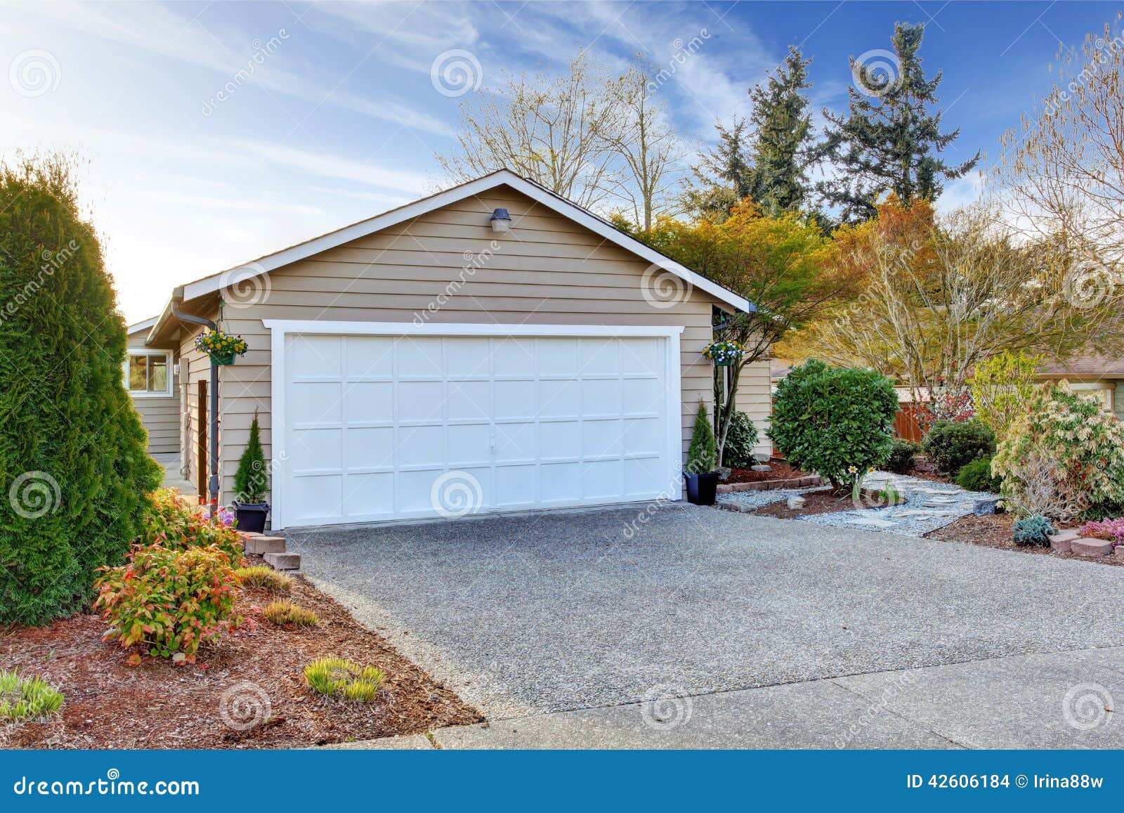 House Exterior. View of Garage and Driveway Stock Photo - Image of ...