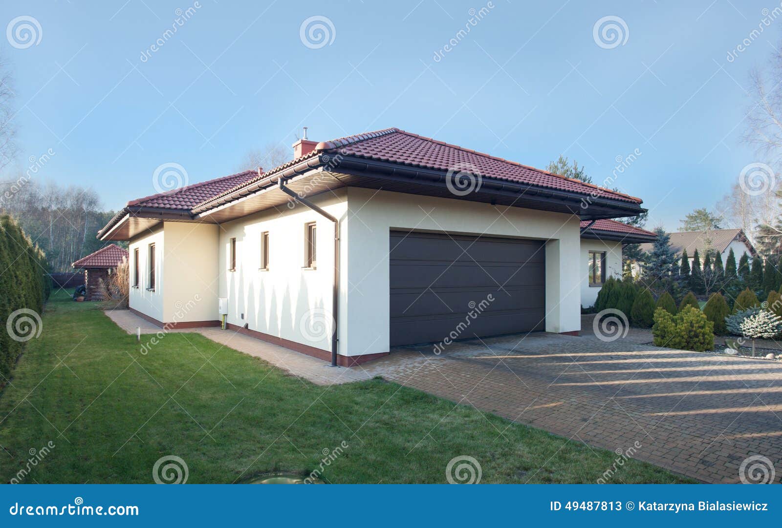 House Garage from the Outside Stock Image - Image of fresh, grass: 49487813