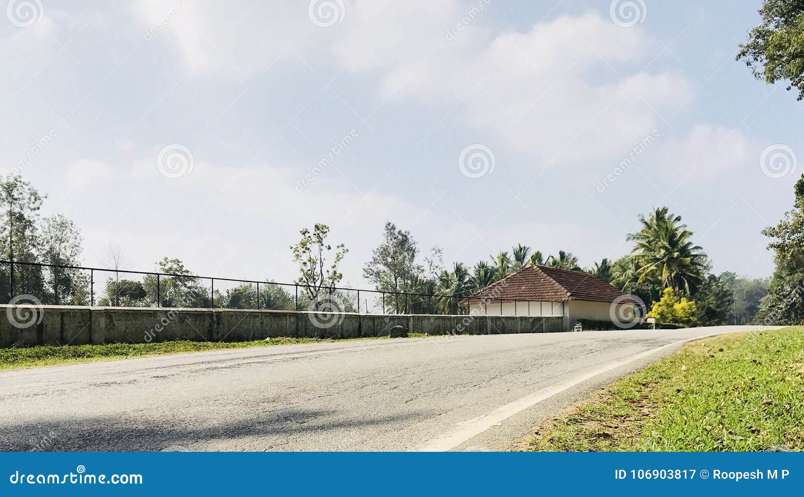 House on highway stock image. Image of house, gonikkopal - 106903817