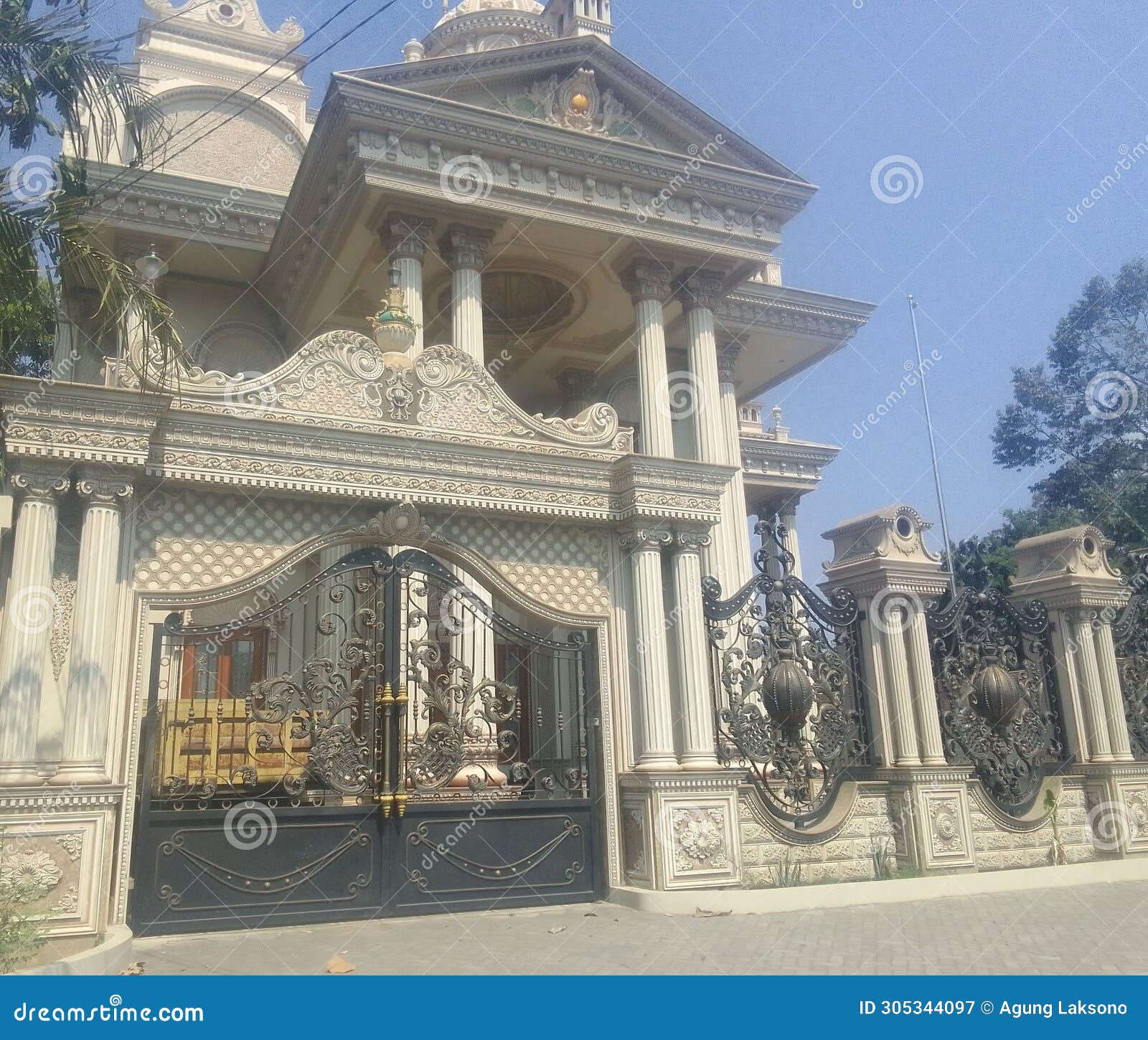 House Indonesia Modern stock image. Image of modern - 305344097