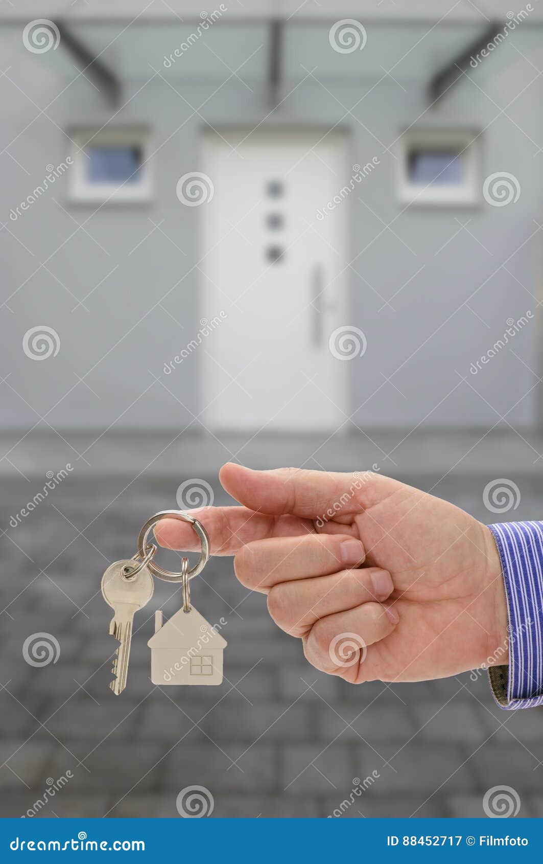 House Key in Hand of Real Estate Agent Stock Image - Image of rent ...