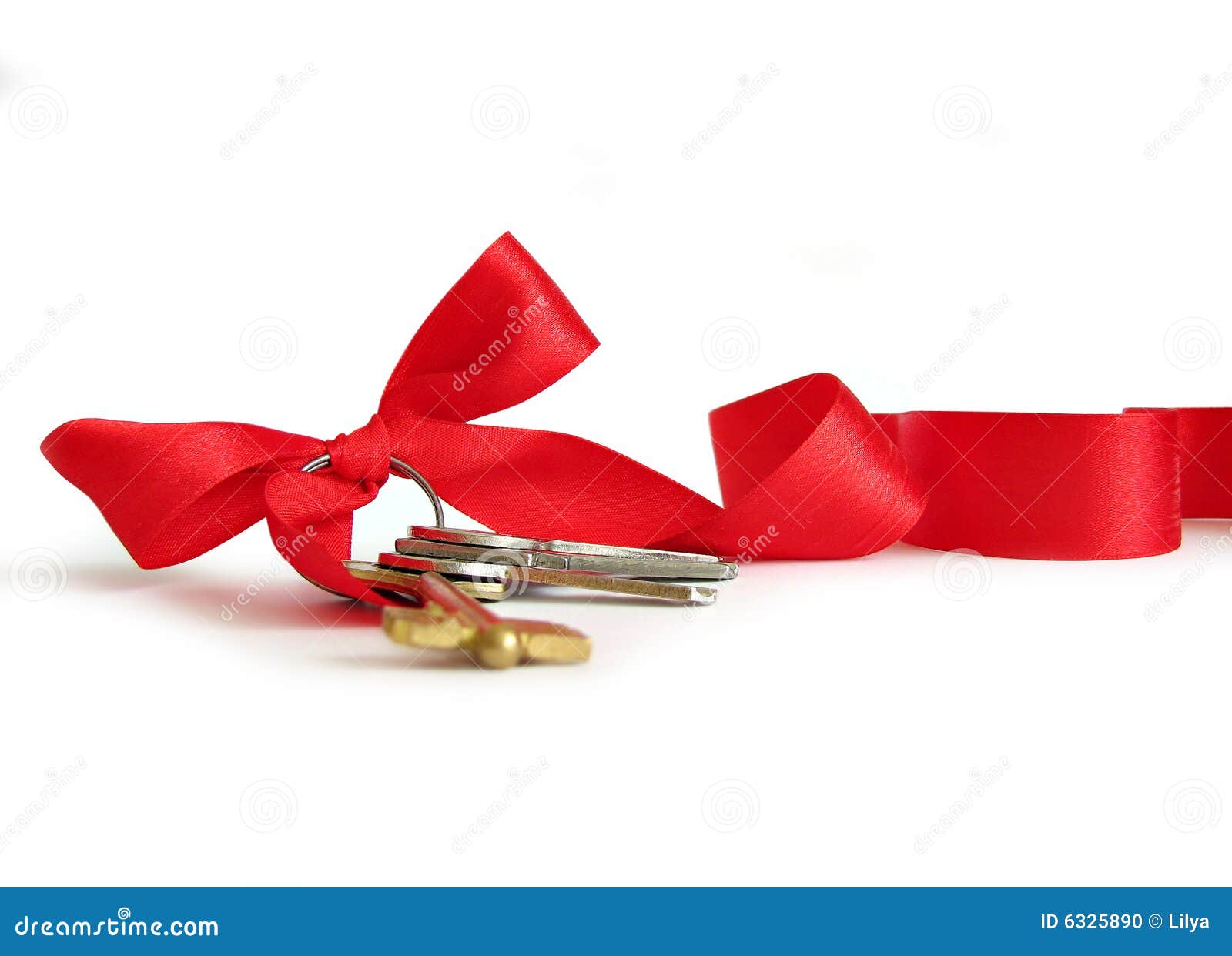 House Keys Decorated by Ribbon Stock Photo - Image of house, open: 6325890