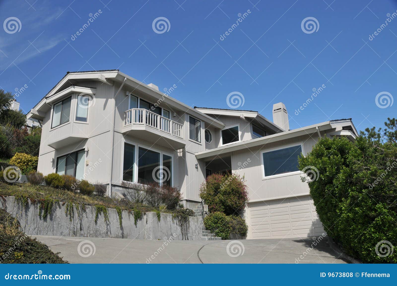 House with long driveway stock photo. Image of horizontal - 9673808