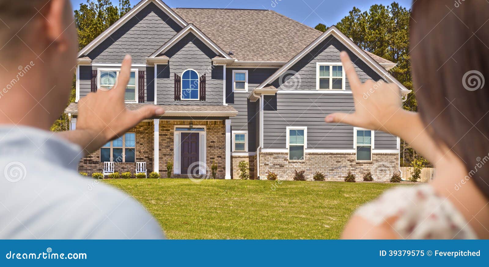 House and Military Couple Framing Hands in Front Stock Image - Image of girl, people: 39379575