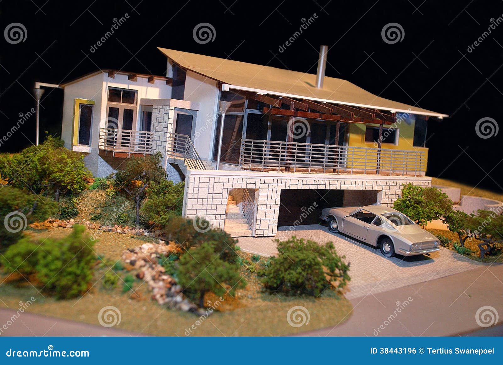 House modelo foto de archivo. Imagen de efecto, moderno - 38443196