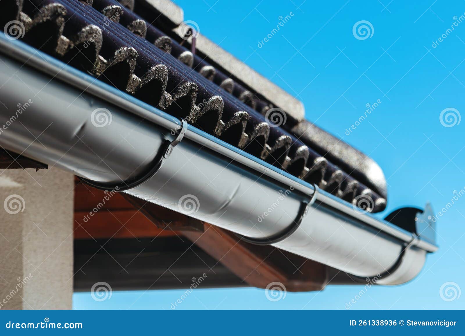 House Roof Rain Gutter on Sunny Day Stock Photo - Image of structure ...