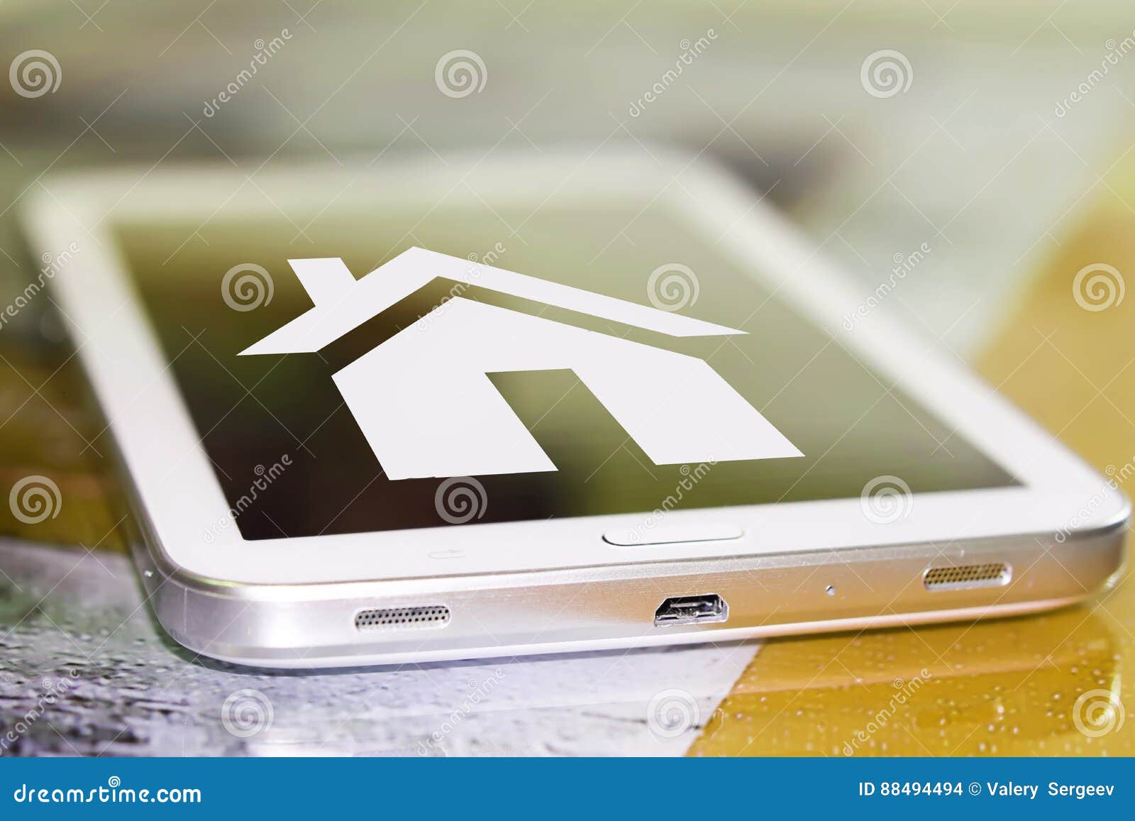 A House Symbol on the Cell Phone Screen . Stock Photo - Image of area ...