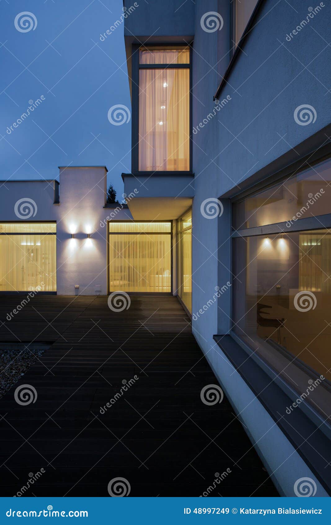 House Terrace in the Evening Stock Image - Image of luxury, designed ...
