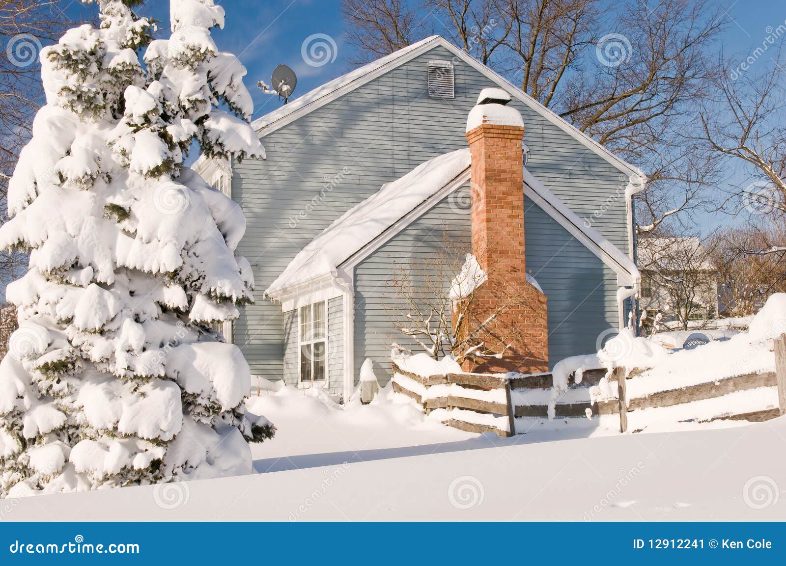 House and Tree in Winter Snow Stock Image - Image of drifts, snowfall ...