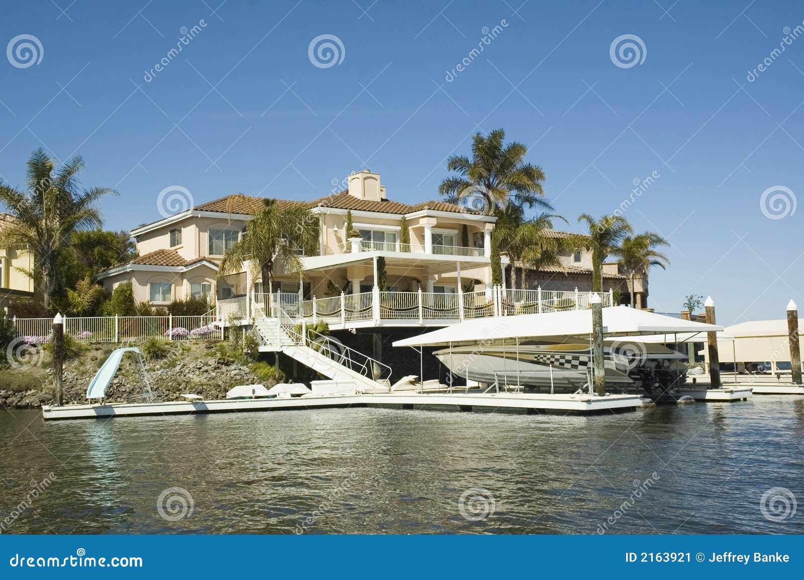 House with Waterfront Access Stock Image - Image of entrance, home: 2163921