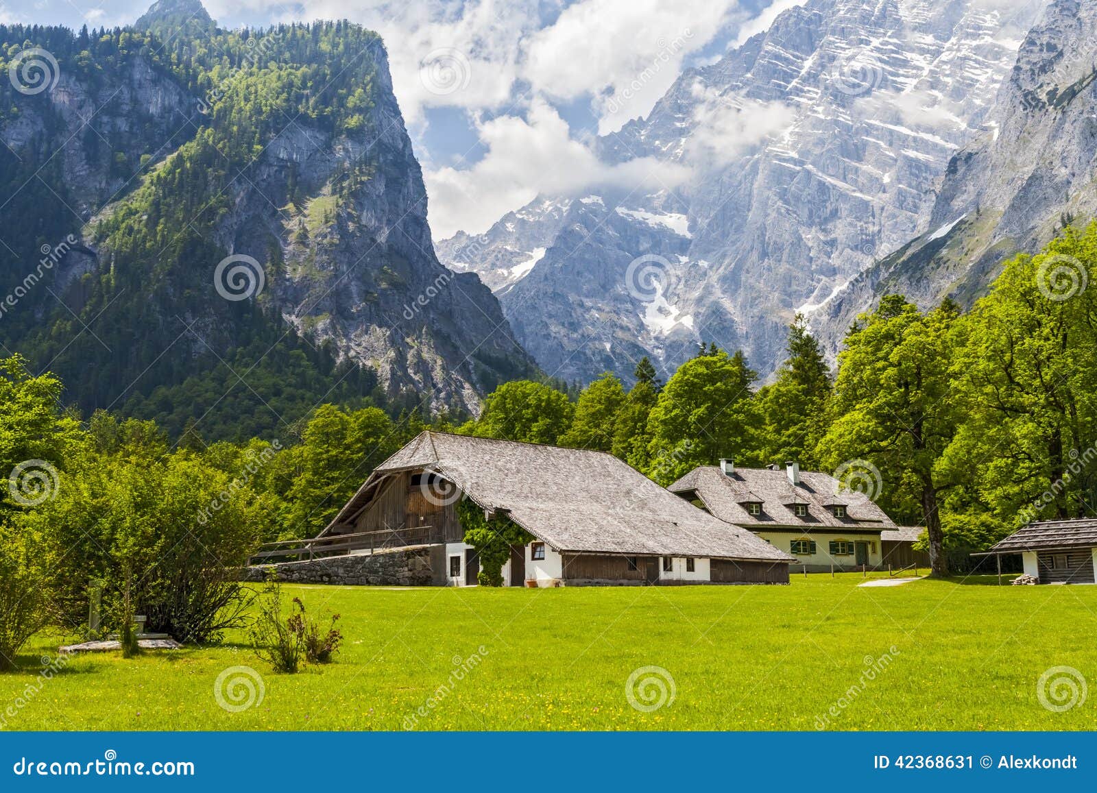 Houses in the Alps stock image. Image of peace, berchtesgaden - 42368631