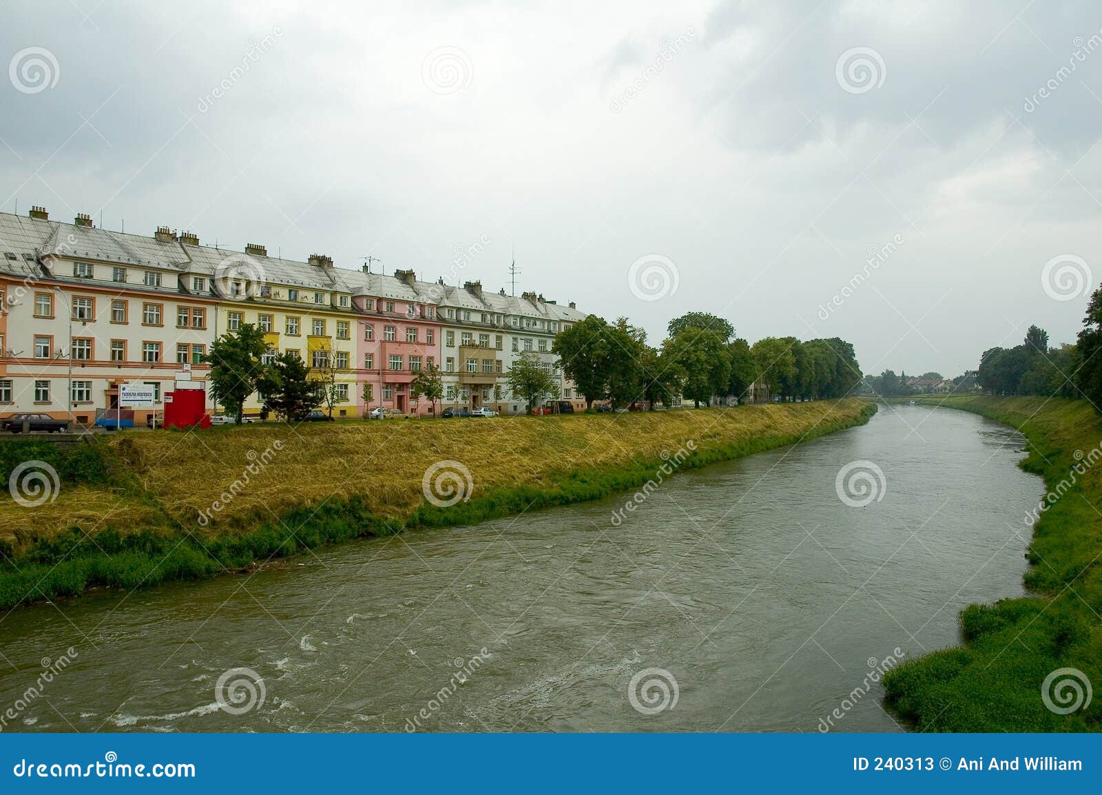 Houses By River Picture. Image: 240313