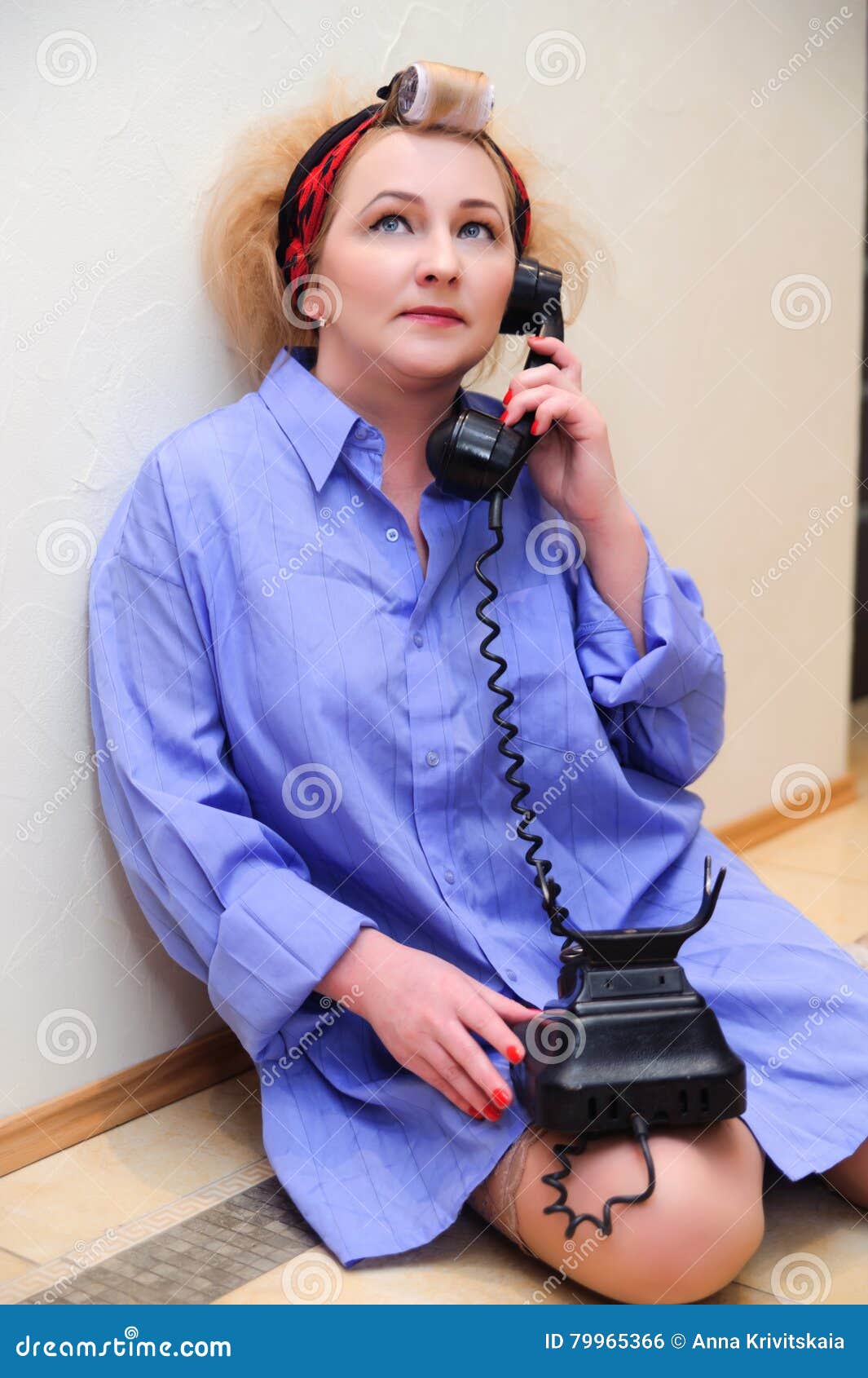 Housewife Speaking on the Phone Stock Photo - Image of caucasian, fresh ...