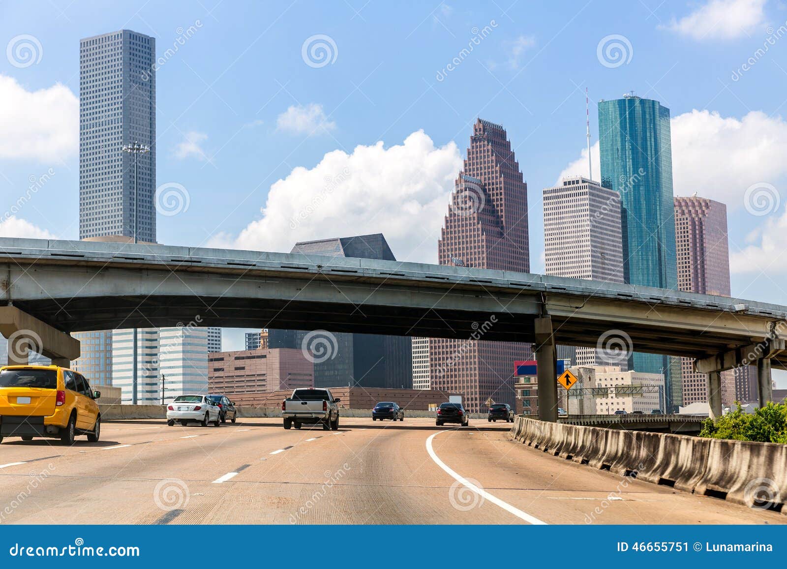 Houston-Skyline an Der Golf-Autobahn I-45 Texas US Stockbild - Bild von ...