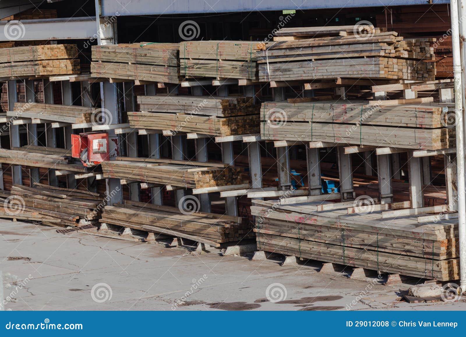 Houten Gestapeld Hout redactionele stock foto. Image of gestapeld ...