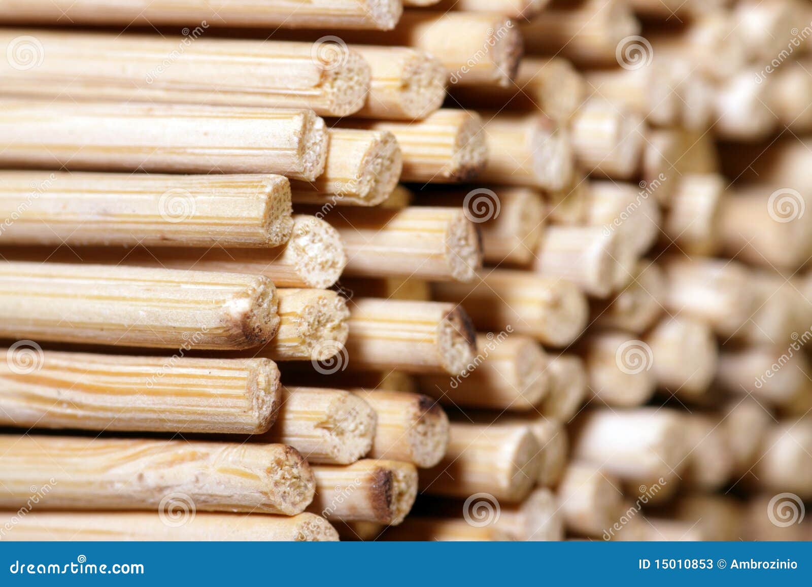 Houten stokken stock afbeelding. Image of sluit, sushi - 15010853