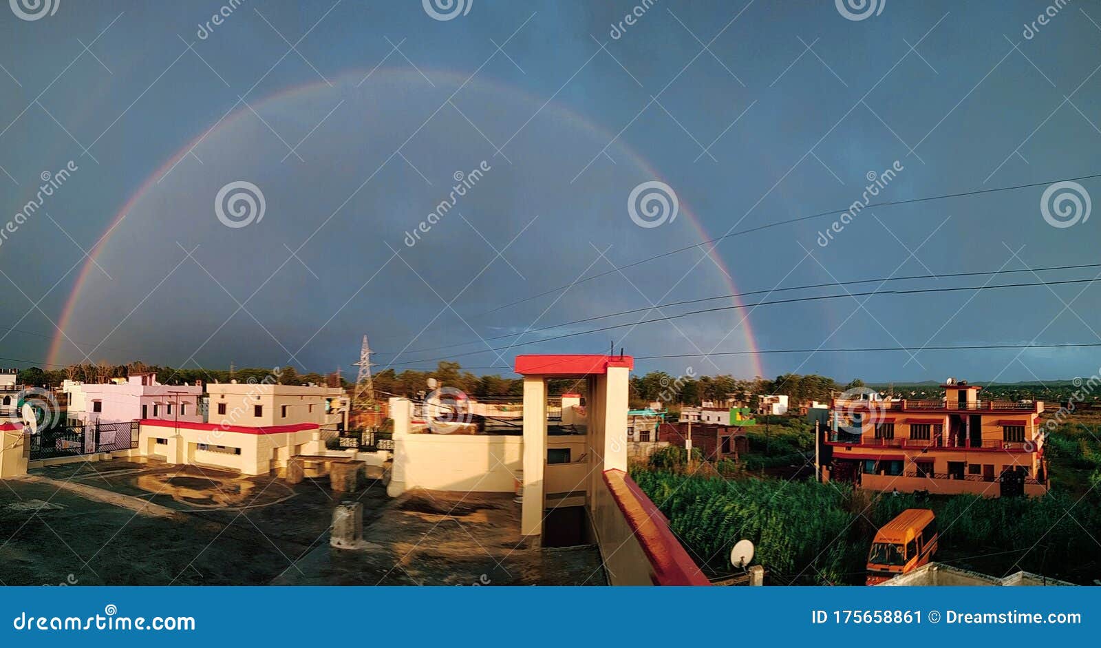 How Rare is a Complete Rainbow ðŸ˜ ðŸ˜ Stock Image - Image of rainbow ...