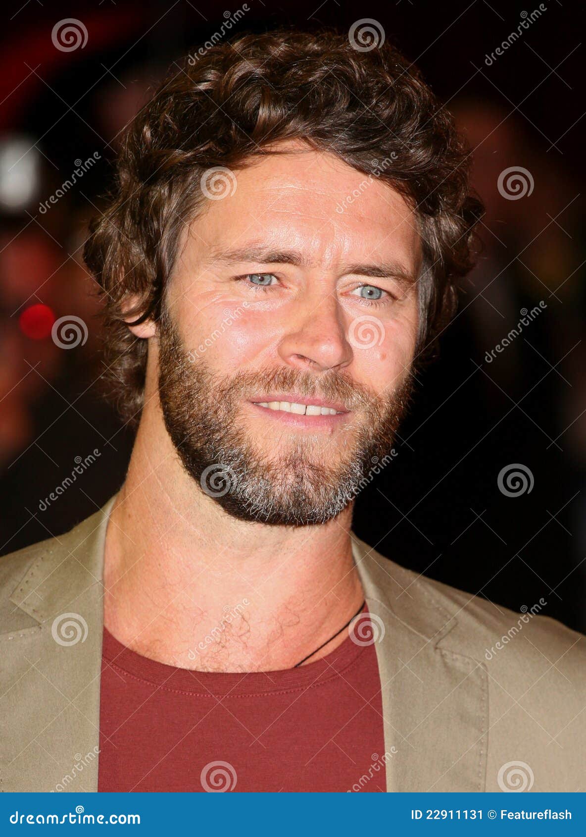 Howard Donald editorial photo. Image of musketeers, howard - 22911131