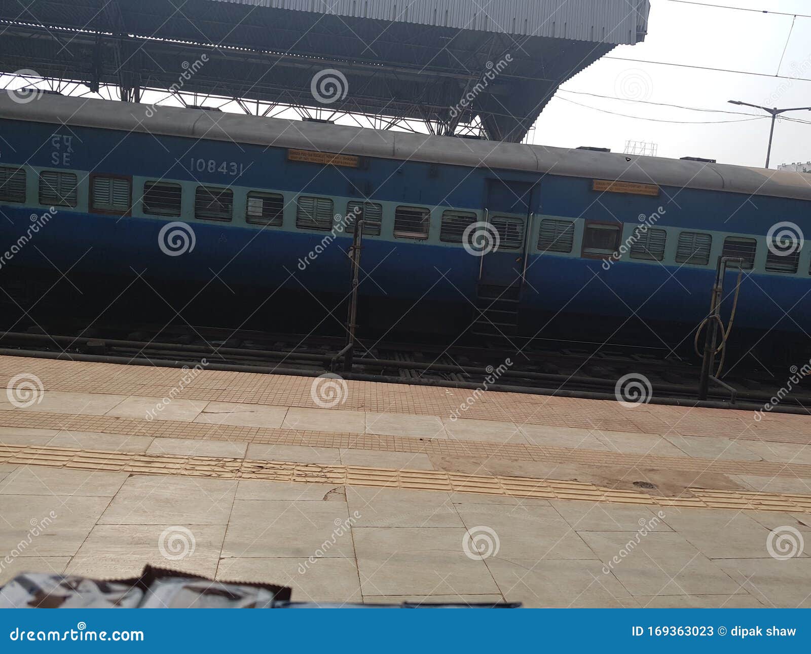 Howrah Station in Kolkata West Bengol Editorial Stock Photo - Image of ...