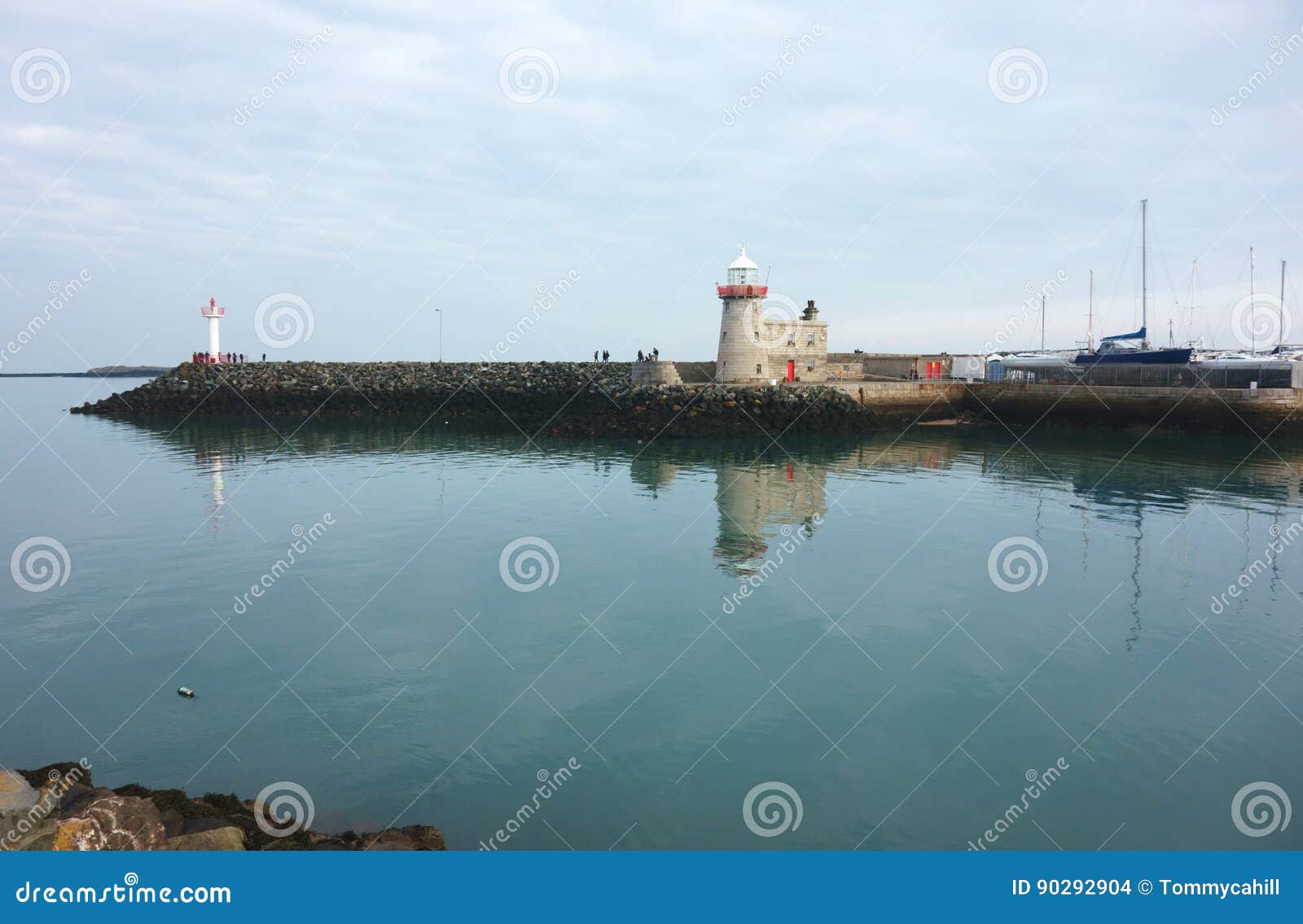 Howth Harbour Lighthouse, County Dublin, Ireland Editorial Stock Image ...