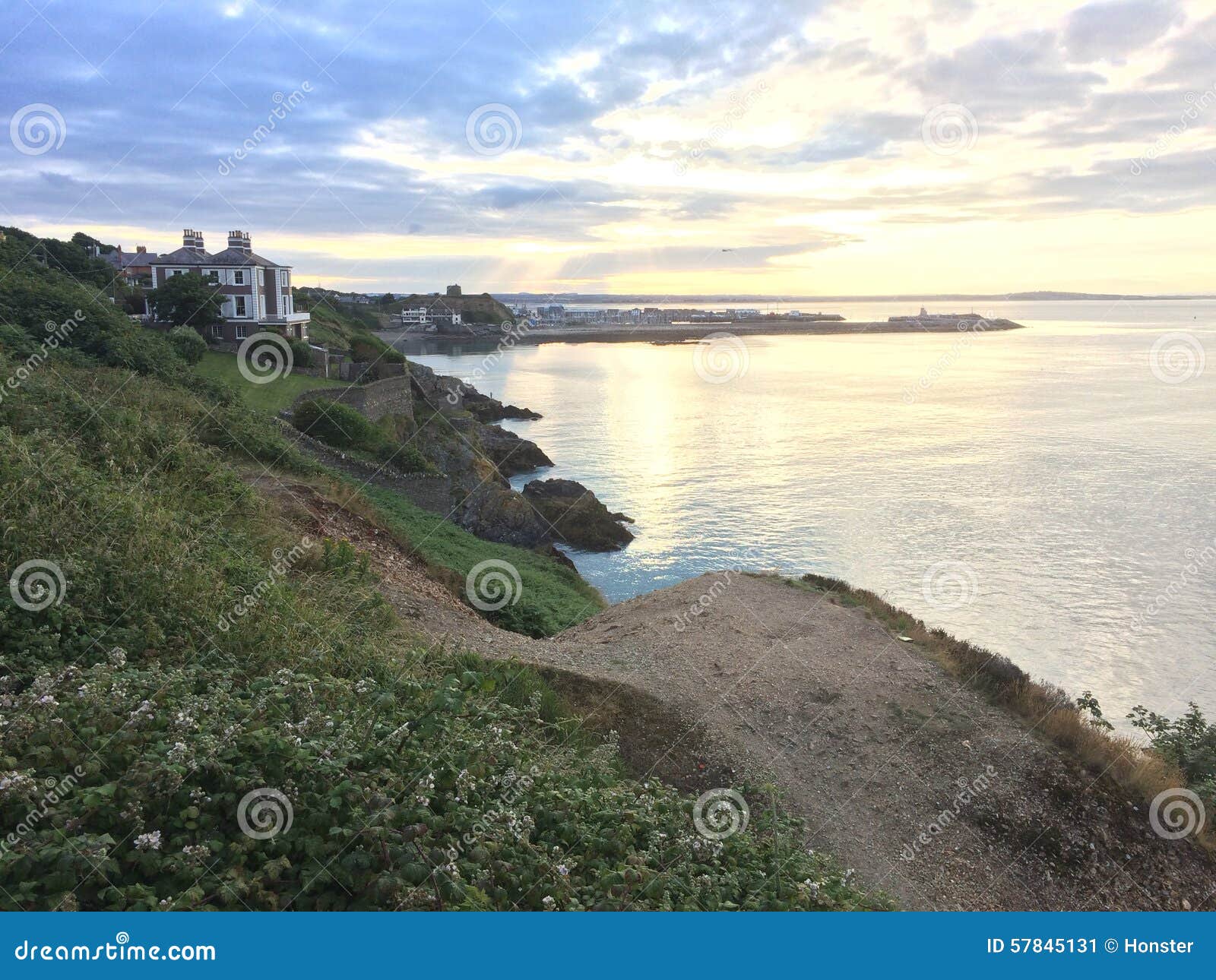 Howth Harbour, North editorial photo. Image of dublin - 57845131