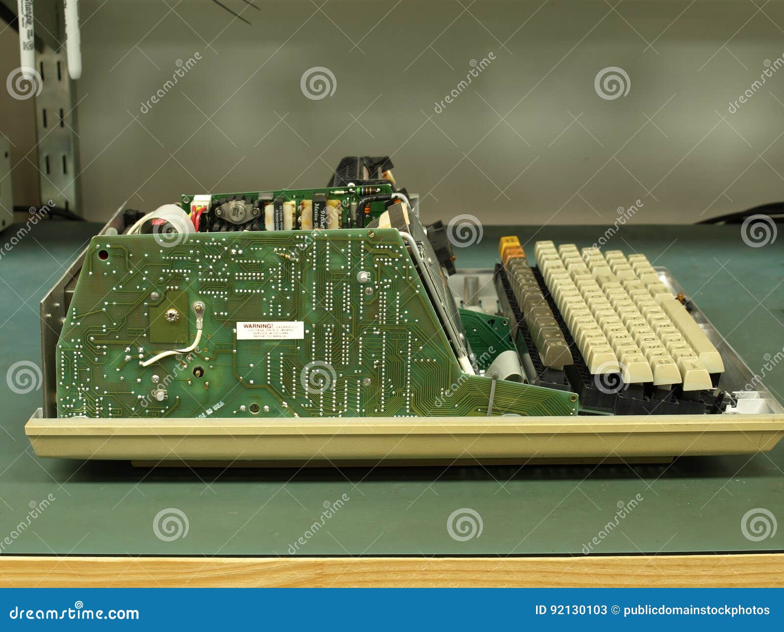 HP85 Computer Teardown Picture. Image: 92130103