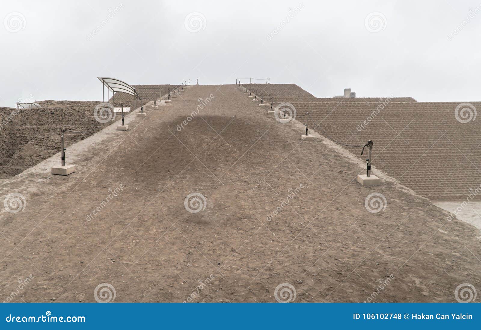 Huallamarca, Die Inkapyramide in ` Aus Lima S Huaca, Peru ...