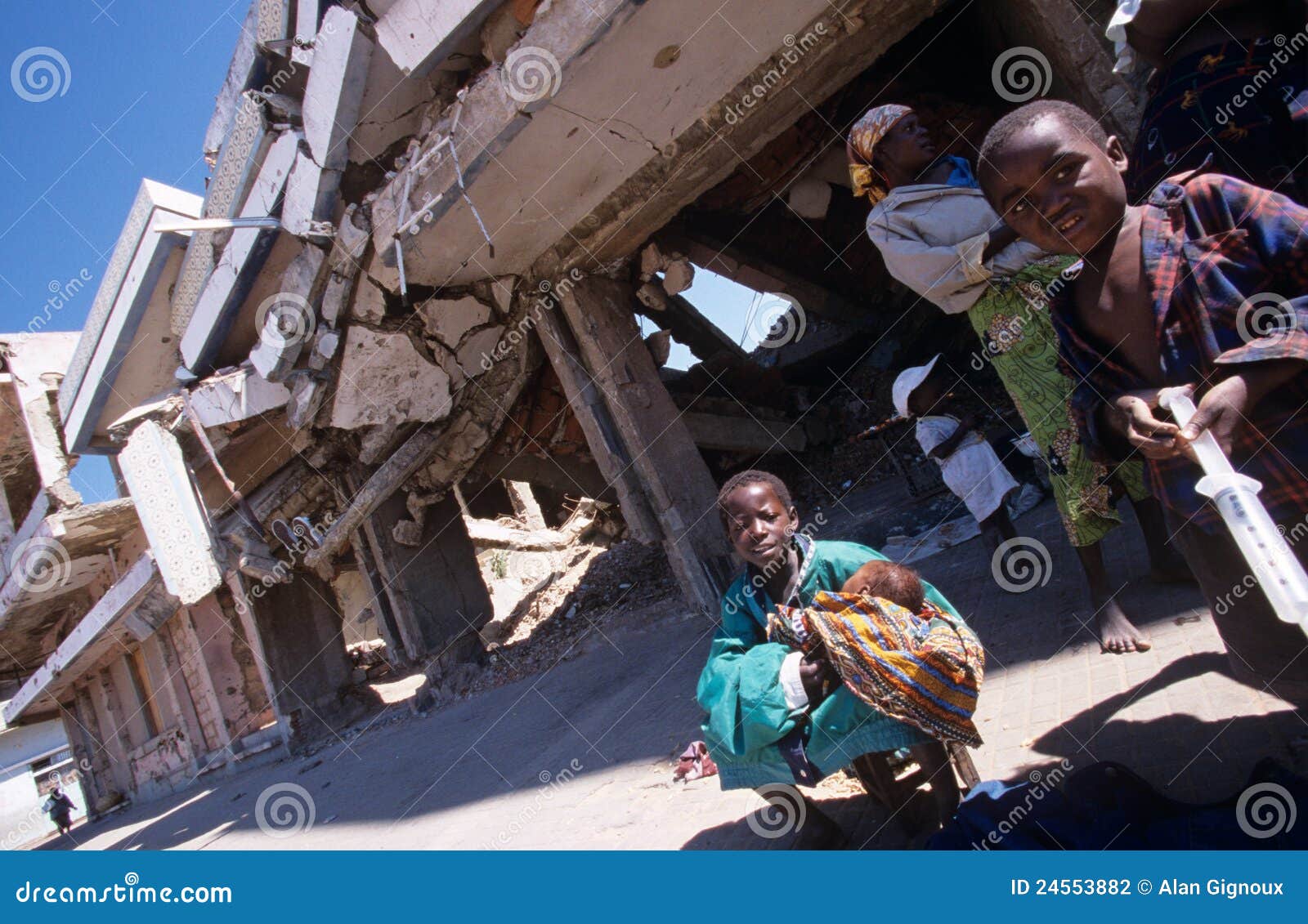 Huambo, Angola editorial photography. Image of baby, outside - 24553882