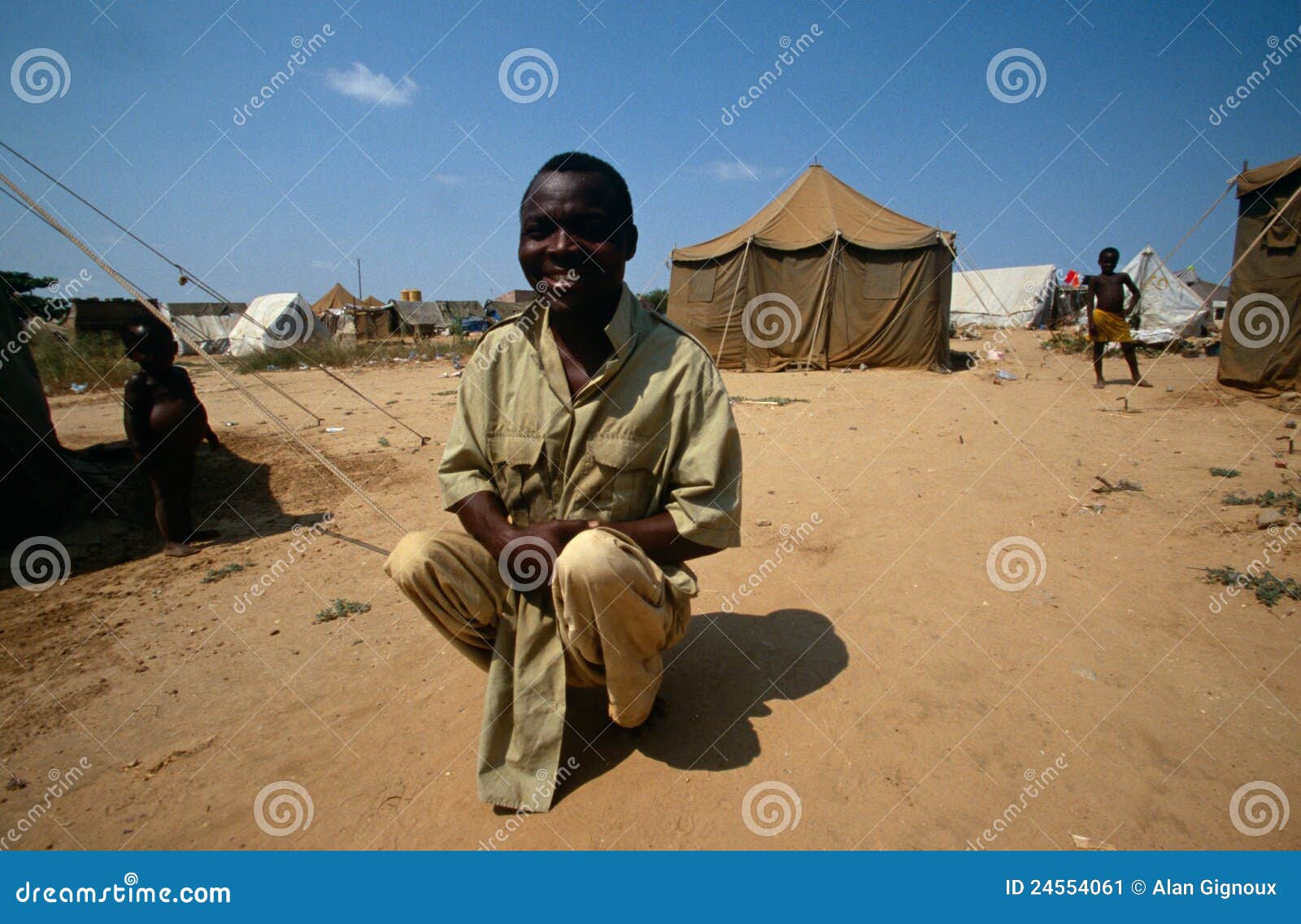 Huambo, Angola editorial photo. Image of camera, conflict - 24554061