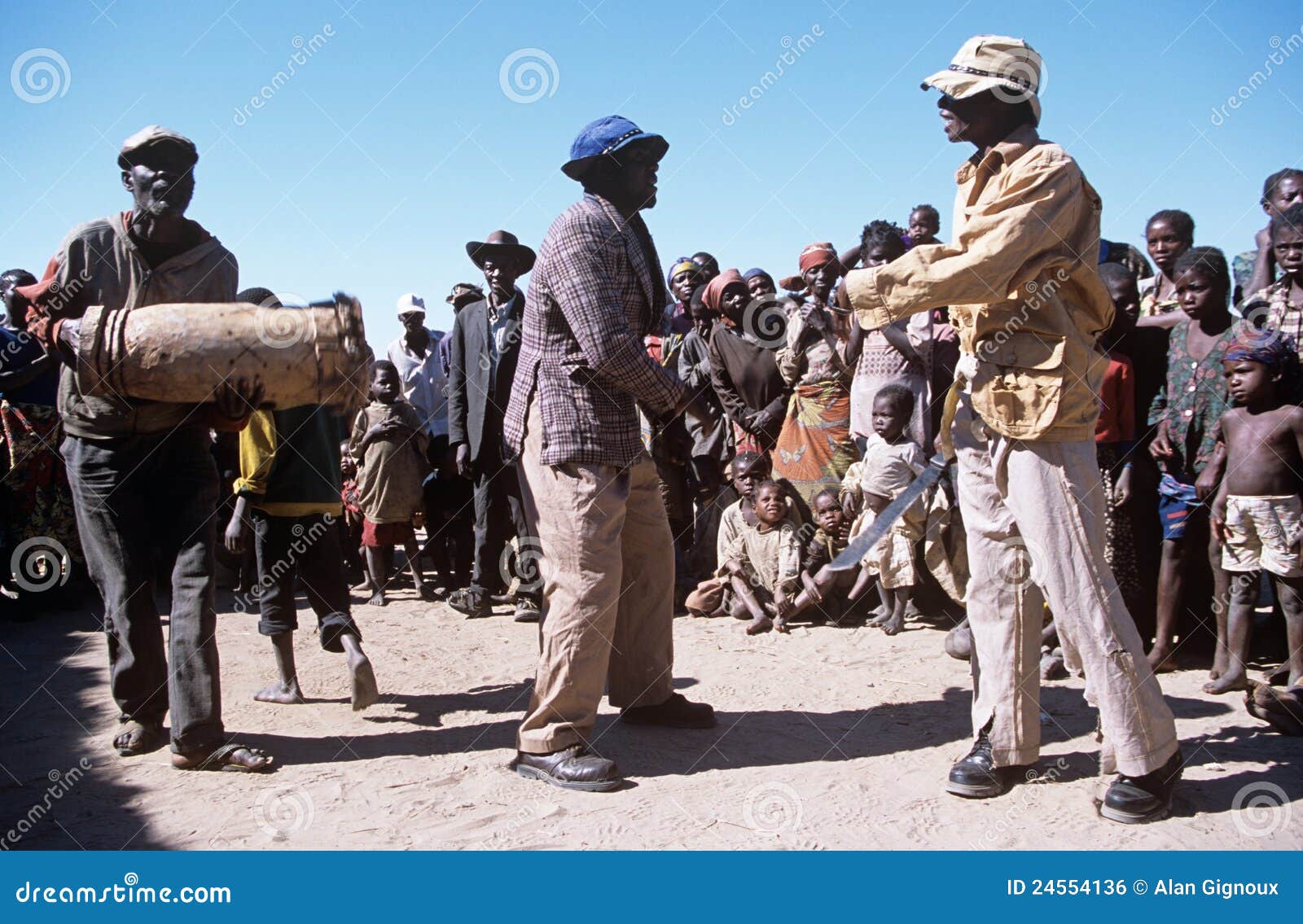 Huambo, Angola editorial photo. Image of outdoors, males - 24554136