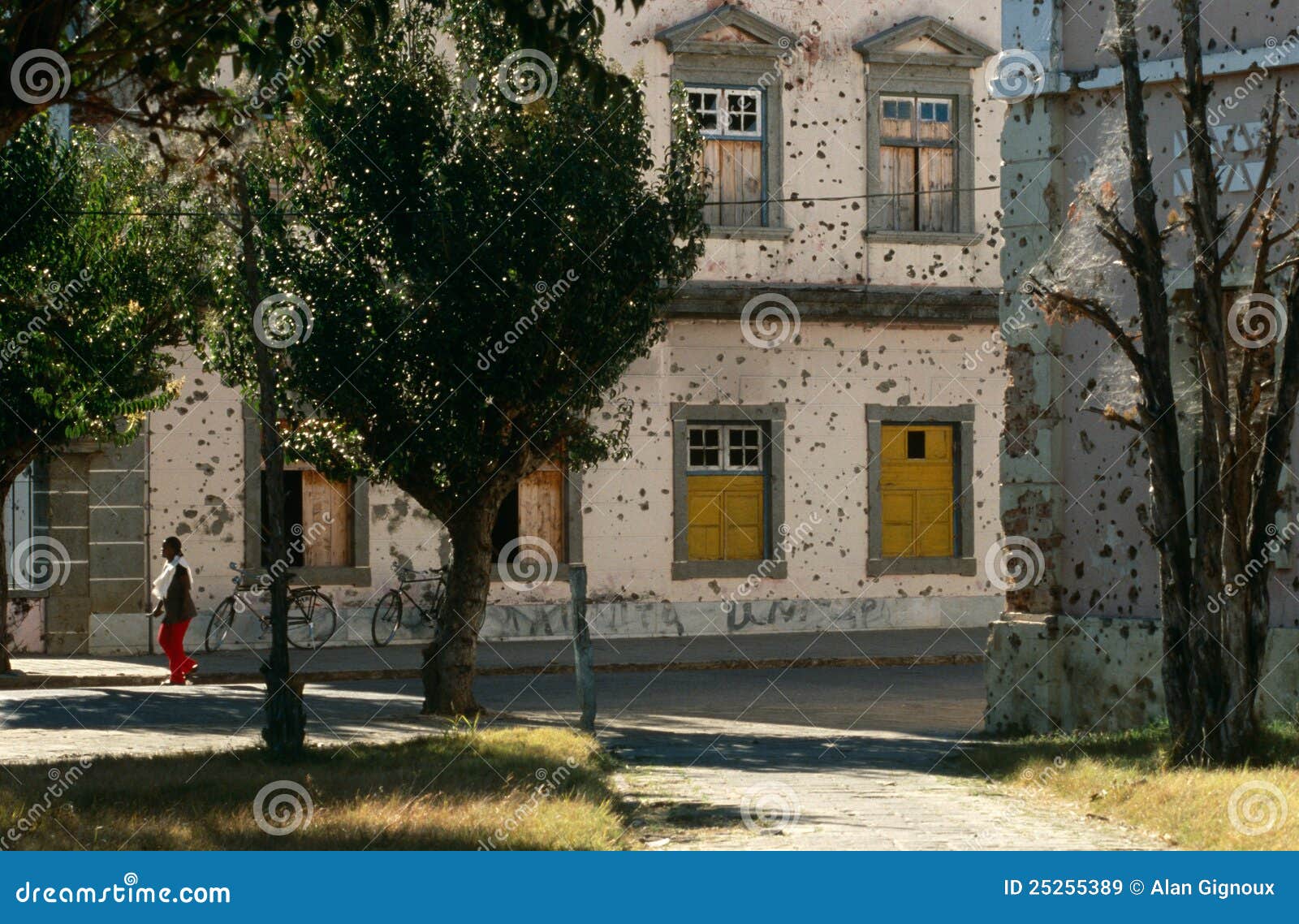 Huambo, Angola editorial stock image. Image of building - 25255389
