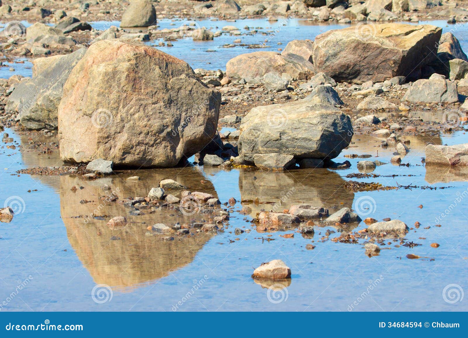 Hudson Bay Rocks and Reflection Stock Photo - Image of seascape, empty ...