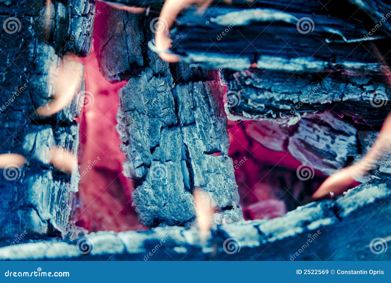 Hueco del fuego imagen de archivo. Imagen de cierre, fuego - 2522569