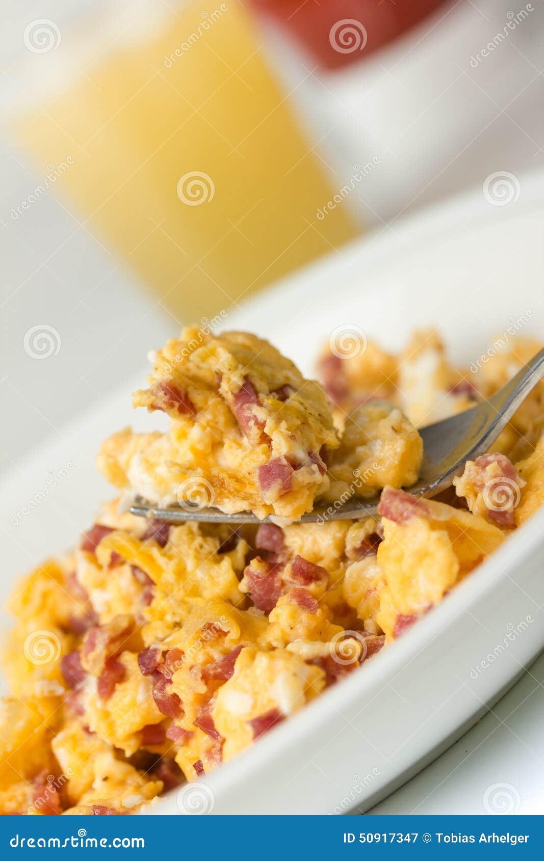 Huevos Revueltos Con Tocino Imagen de archivo - Imagen de brunch, frito ...